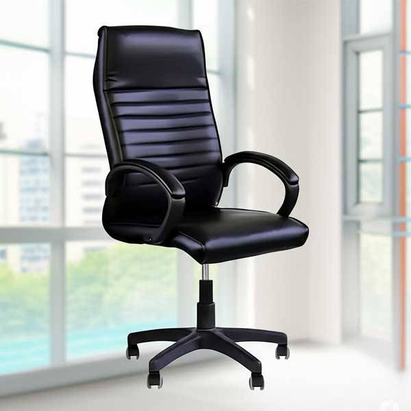 Manager Chairs – Woodpecker